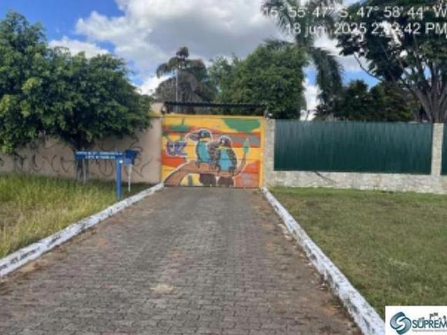 VENDO CASA NA QUADRA 27 DO PARK WAY