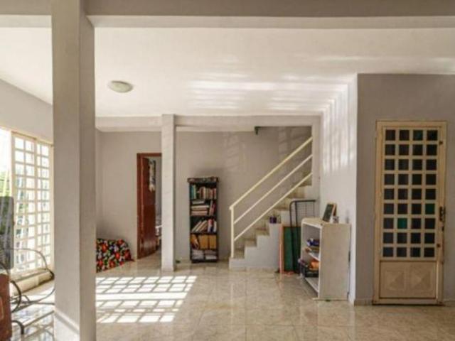 VENDO CASA NA QNM 07