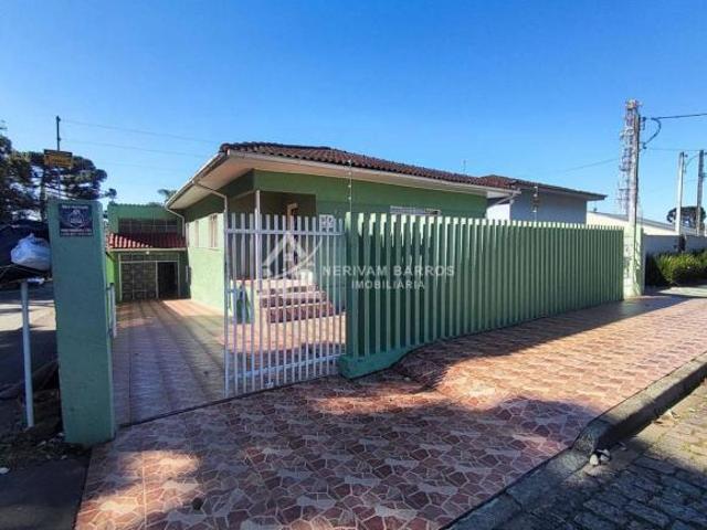 Vendo casa no centro de Piraquara com 5 quartos