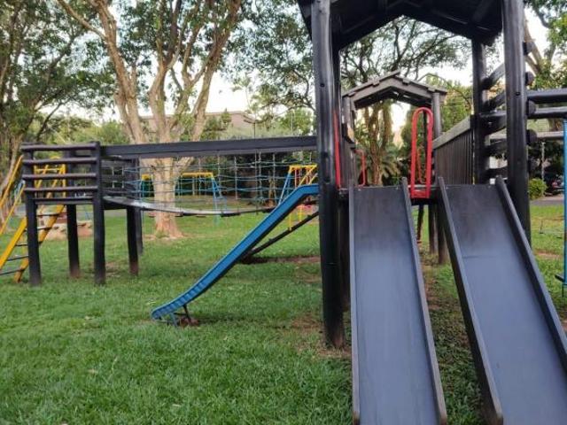 Vendo Casa no Débora Cristina com 4 quartos, piscina e 1.200m² de terreno