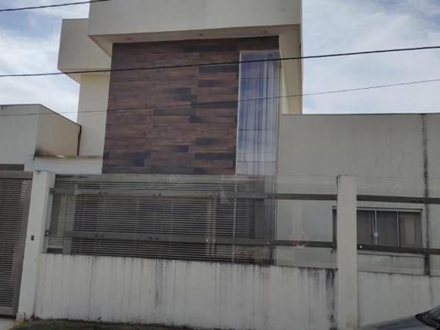VENDO CASA NO GUARÁ PARK EM CONDOMÍNIO FECHADO PLANTA MUITO BEM DISTRIBUÍDA!