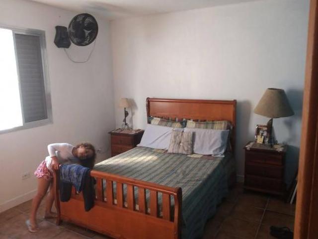 Vendo casa no Jardim mosteiro centro de itanhaem