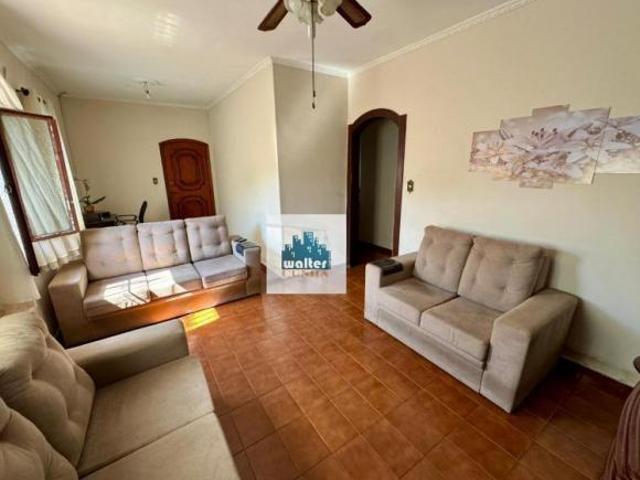 Vendo Casa no Jardim Novo Campos Elíseos ? 3 Dormitórios, Ótima Localização Próxima à Avenida das Am