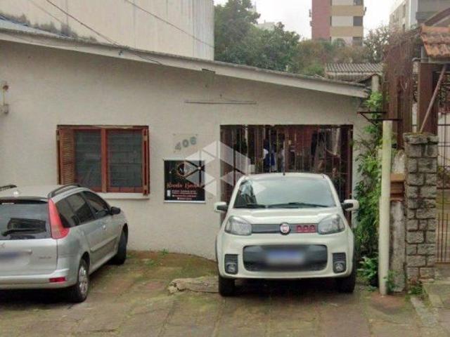 Vendo casa no Petropolis, componto comercial na frente
