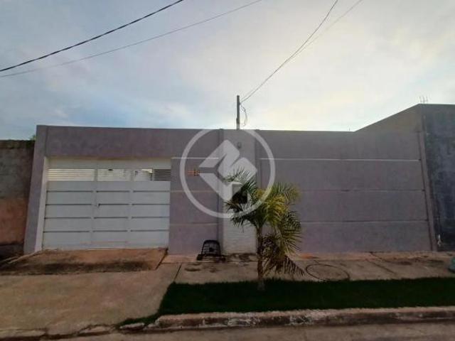 Vendo casa no Residencial Brasil 21 com piscina