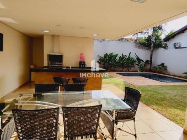 Vendo Casa no Tarraf I com 3 suítes, piscina, fino acabamento, climatizada e Energia Solar