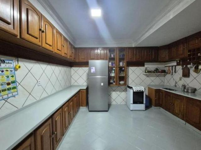 VENDO CASA NO VILLAGE FLAMBOYANT