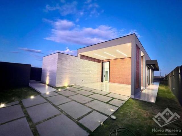 Vendo casa nova e moderna no Condomínio Mini Chácaras do Lago Sul!