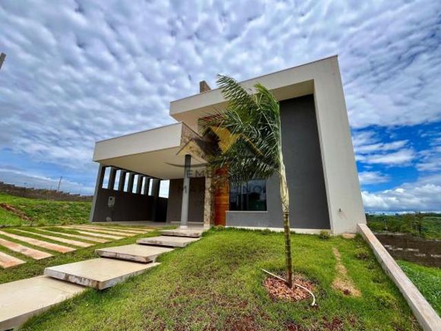VENDO Casa Alto Padrão com acabamento Rústico no Parque Tauá
