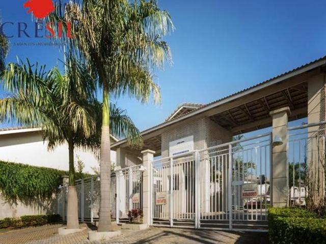 Vendo Casa assobradada com 3 dormitórios
