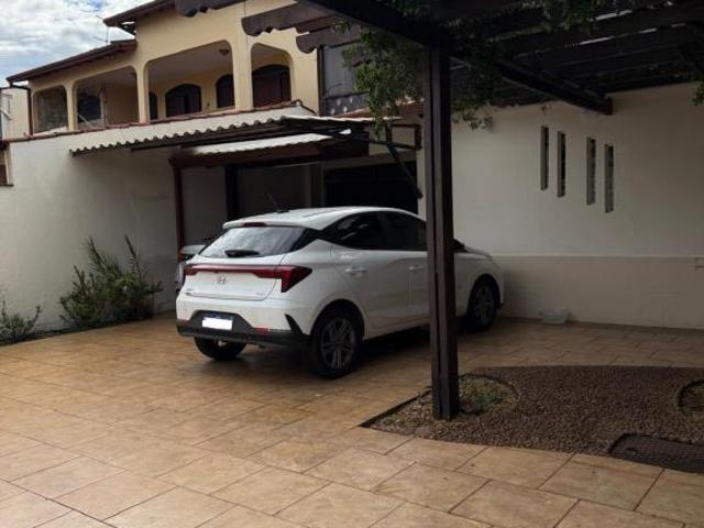 Vendo Casa com 5 suites. More com segurança e conforto no centro de Brasília