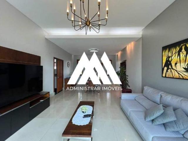Vendo casa com 03 quartos e com 04 vagas de garagem no Belvedere Itaúna/Mg!