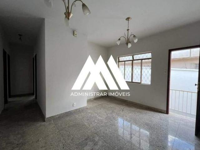 Vendo casa com 03 quartos + 01 escritório no Centro Itaúna/Mg!