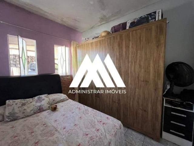 Vendo casa com 02 quartos no Aeroporto Itaúna/Mg!