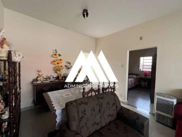 Vendo casa com 04 quartos sendo 01 uma suíte no Nogueira Machado Itaúna/Mg!