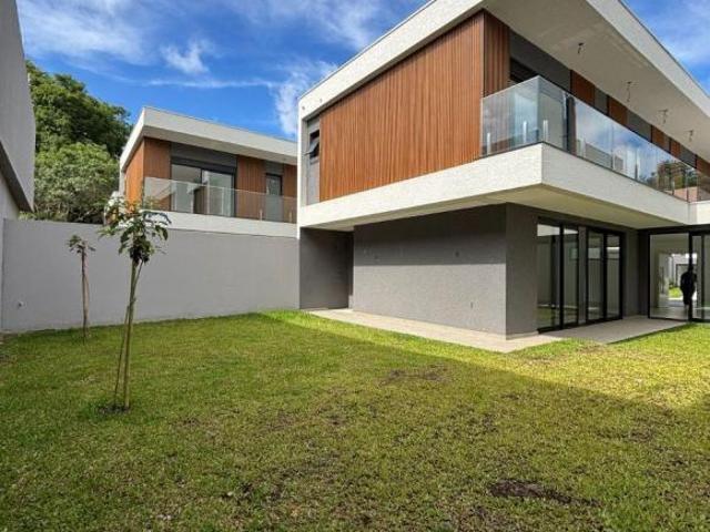 Vendo Casa com 261 m² e 4 quartos à venda em Santa Felicidade