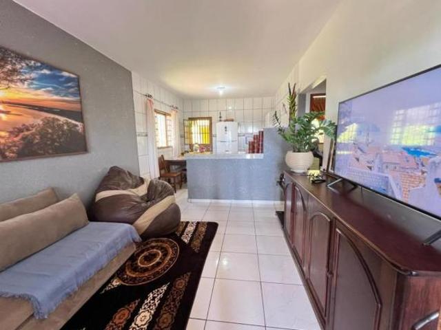 Vendo casa com 2 Quartos em Arniqueira lote 800m², ótima localização !