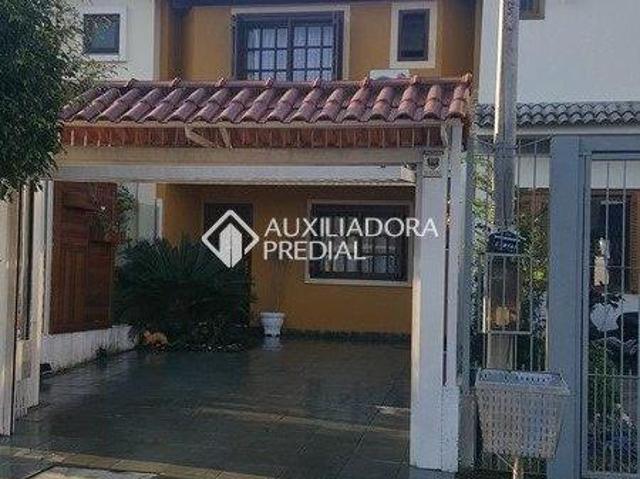 Vendo Casa com 3 dormitórios 2 vagas no Bairro Hípica