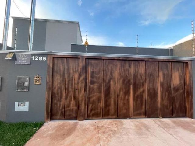VENDO CASA COM 3 SUÍTES, ESPAÇO GOURMET, 120m² BAIRRO SÃO FRANCISCO