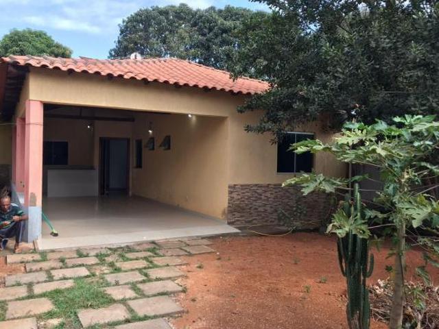 VENDO CASA COM LAGE NA VICENTE PIRES ÓTIMO PREÇO EM CONDOMÍNIO FECHADO!