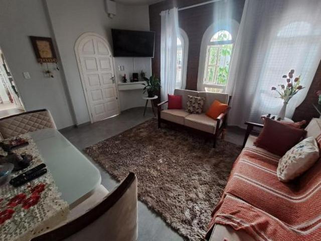 Vendo Casa com pé direito alto, toda reformada no Indaiá, Caraguatatuba
