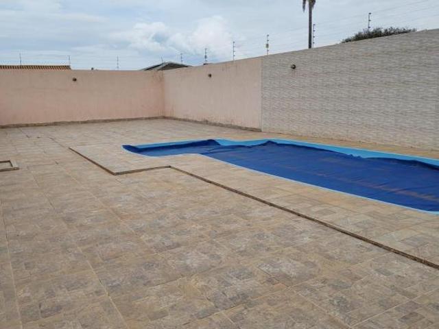 VENDO CASA COM PLANTA MUITO BEM DISTRIBUÍDA NA RUA 12 VICENTE PIRES 98150 8787