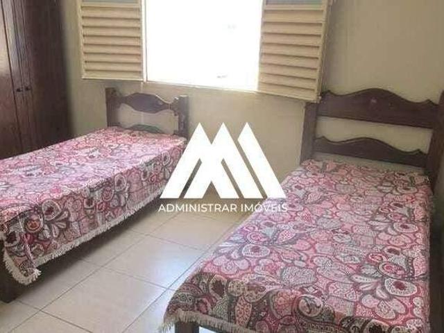 Vendo casa comercial em Itaúna com ótima localização!