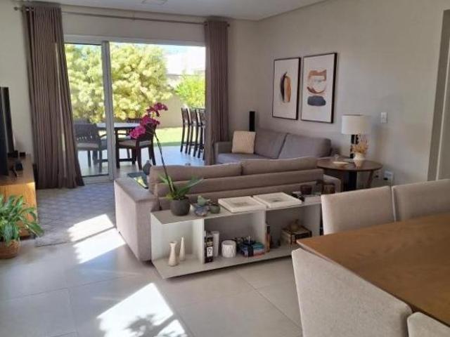 VENDO CASA CONDOMÍNIO JATOBÁS, 4 QUARTOS, 3 SUÍTES