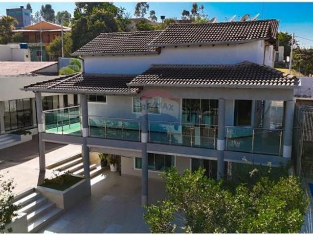 Vendo Casa de Alto Padrão 5 quartos na Colônia Agrícola Riacho fundo