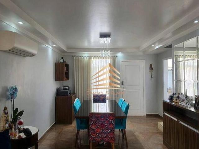 Vendo casa de condomínio fechado próximo ao Bosque Maia