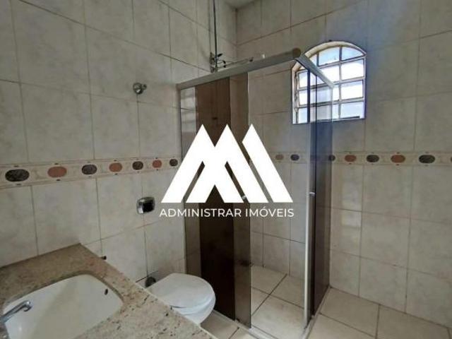 Vendo casa de três pavimentos no Veredas!
