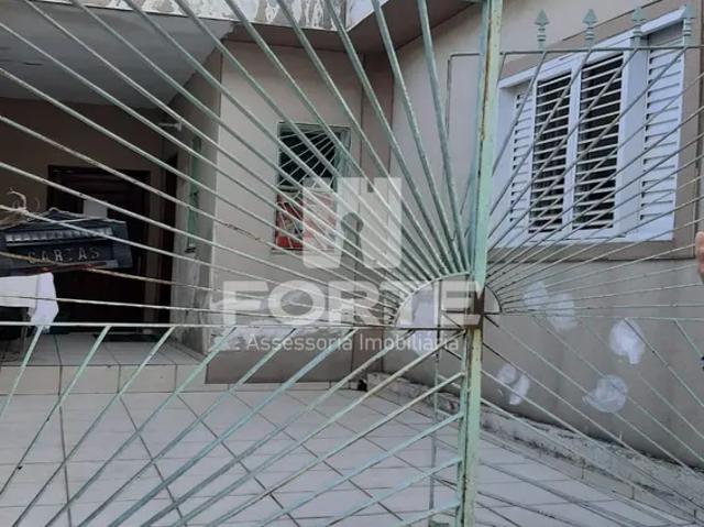Vendo casa de 3 dormitorios, sala, cozinha área de serviço, bem localizada. Imobiliárias de mogi da