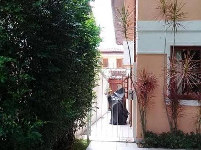 Vendo Casa em Condomínio Club Butantã