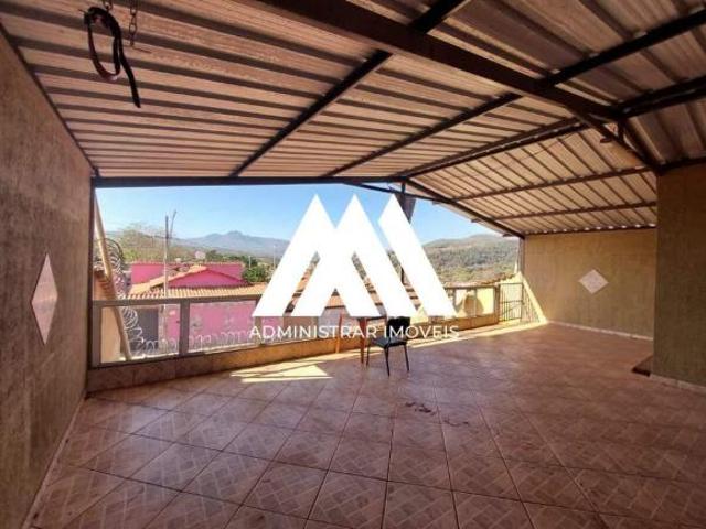 Vendo casa em Itatiaiuçu com 03 quartos excelente localização