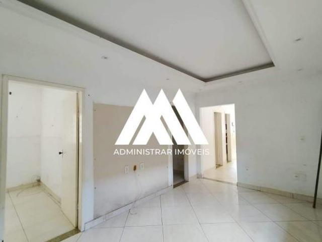 Vendo casa em Itatiaiuçu com 03 quartos excelente localização