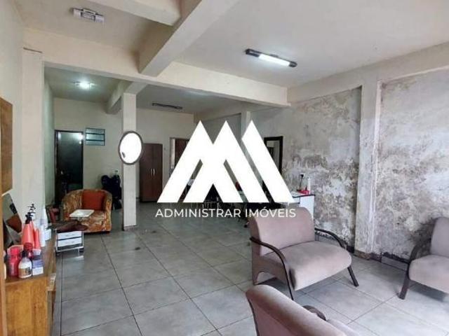 Vendo casa em Itaúna com 262m² e 02 pontos comerciais em ótima localização