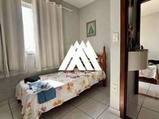 Vendo casa em Itaúna com excelente localização!