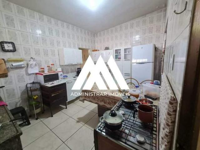Vendo casa em Itaúna em excelente localização!