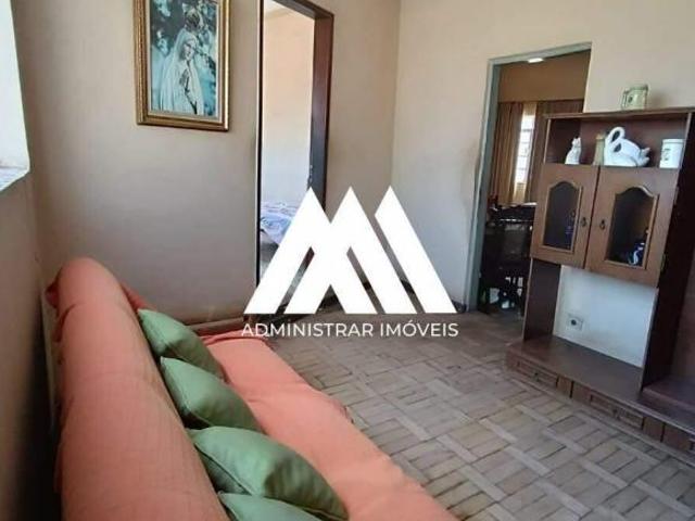 Vendo casa em Itaúna em excelente localização!