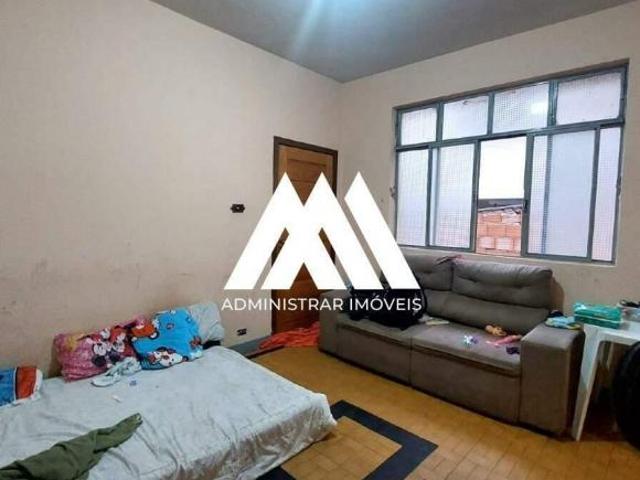 Vendo casa em Itaúna em excelente localização!