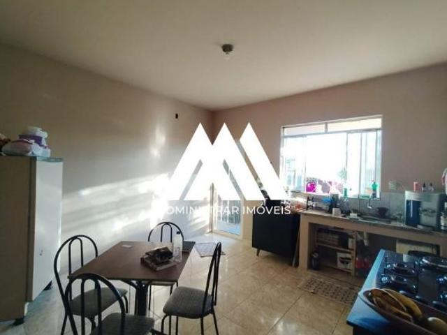 Vendo casa em Itaúna em excelente localização!