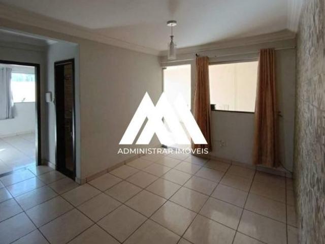 Vendo casa em Itaúna em excelente localização!