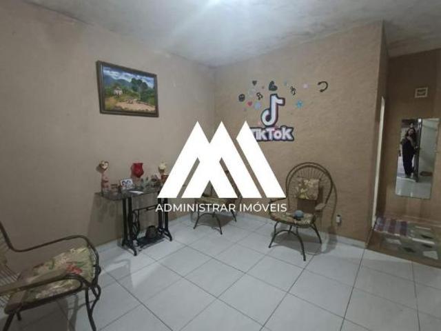 Vendo casa em Itaúna em excelente localização!
