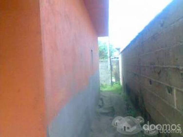 VENDO CASA EM IGUAPE