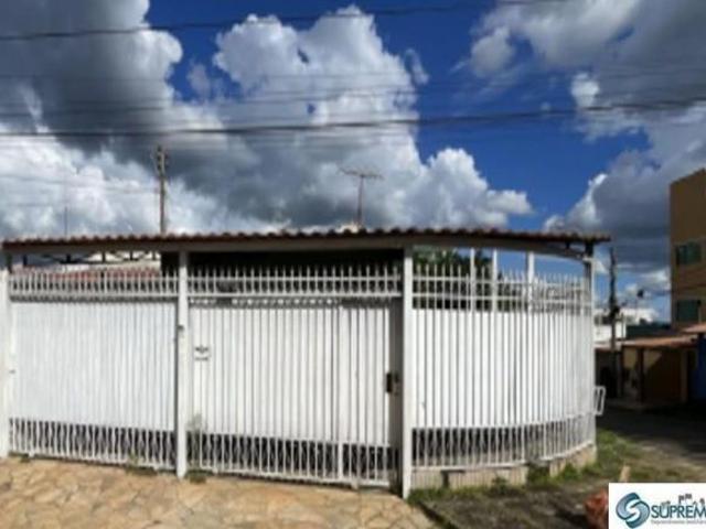 VENDO CASA EM SOBRADINHO NA QUADRA 2