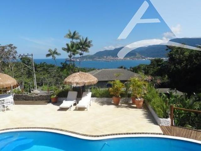 vendo casa engenho,Ilhabela, 5 dormitórios, sendo 3 suites, casa de caseiro, espaço solarium amplo c