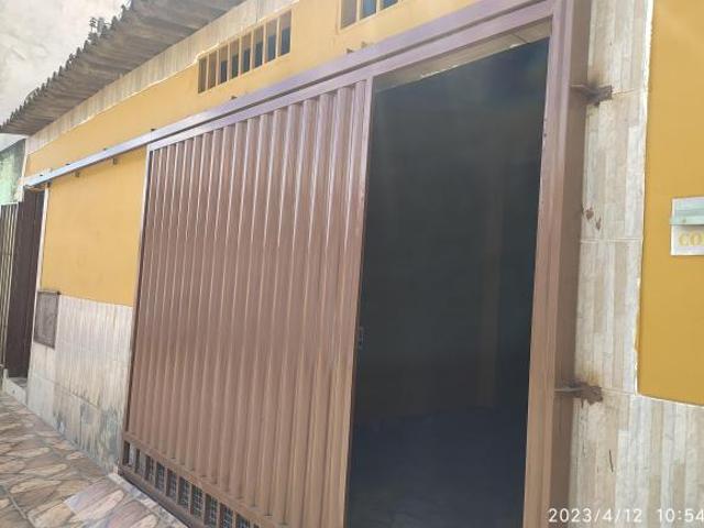 Vendo casa escriturada na Estrutural JN