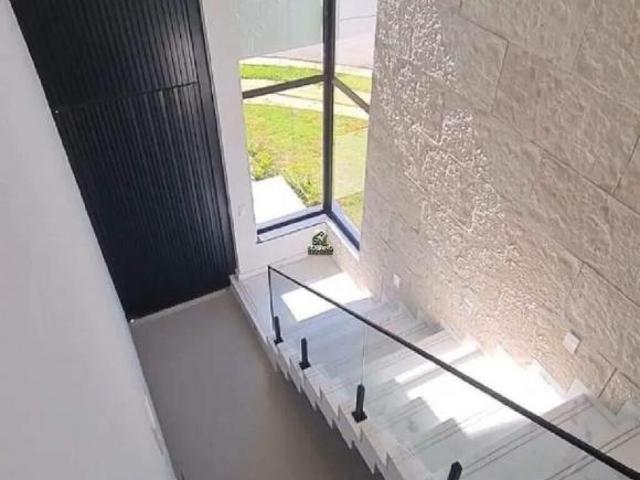 Vendo Casa Espaçosa no Jardins Bolonha 225m² de Conforto e Sofisticação!
