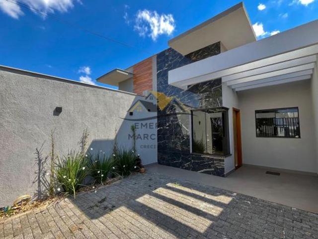 VENDO Casa Geminada com 3 Dormitórios e Fino Acabamentos