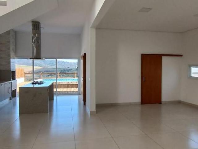 VENDO CASA LOCALIZAÇÃO PRIVILEGIADA CONDOMÍNIO PORTAL BRAGANÇA